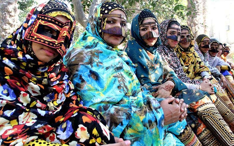 Traditional clothing of Iran | IranDestination | Iran Travel agency